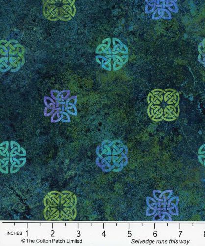 Celtic Roots fabric: Celtic Knots Scattered Linda Lucovico Northcott ...
